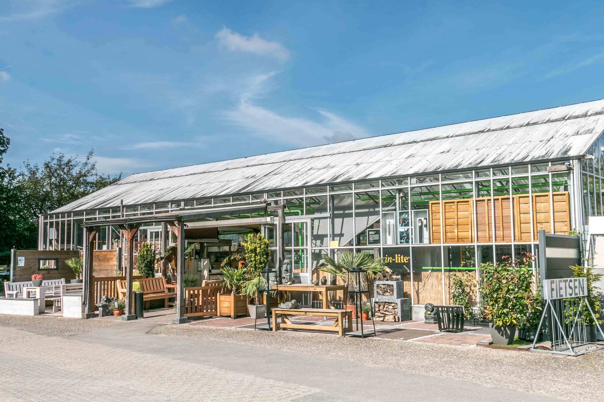 Puik Tuincentrum B.V. - Artistone